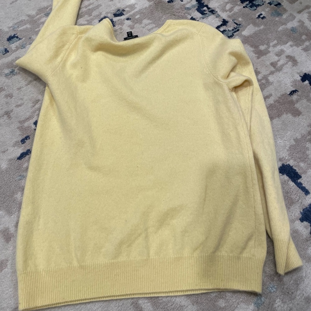 Talbots Pale Yellow Cashmere Sweater - Gem